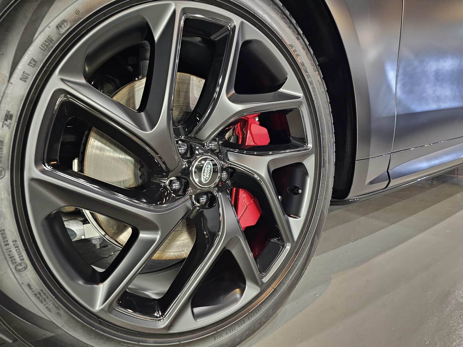 新車レンジローバースポーツ オートバイオグラフィP550e XPELフルステルスプロテクションフィルム施工他 横浜市西区 – 4C ...